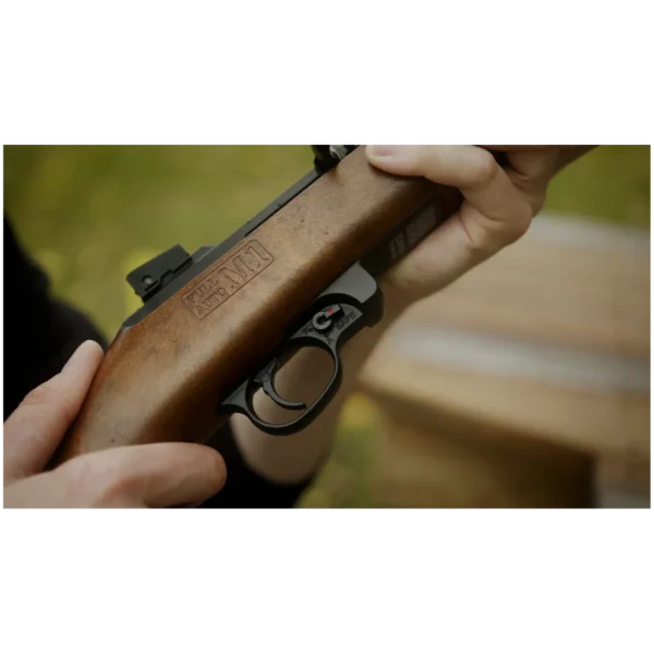 M1 Full-Auto Air Rifle: Revolutionary Design and Rapid Firing - Crosman